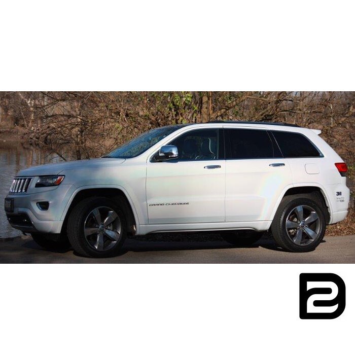 Jeep wrapped in ColorFlip Satin Ghost Pearl shade shifting vinyl ...