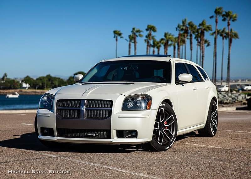 Dodge Magnum Custom White